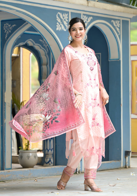 Kurta Sets – Label Flavia