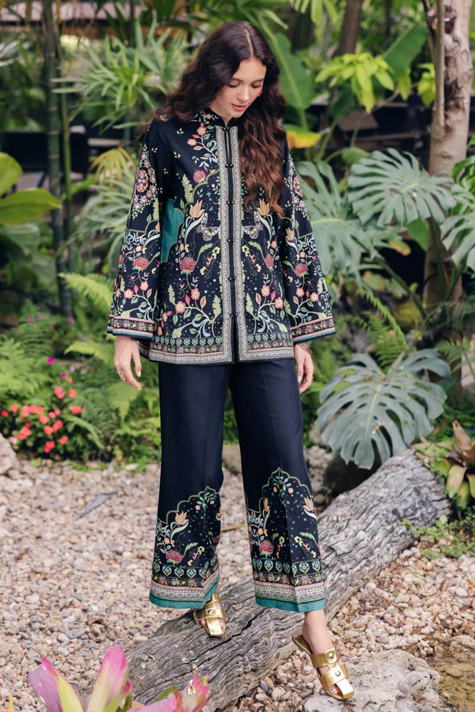 Label Flavia - Trendy Women's Fashion | Premium Ethnic & Western Wear